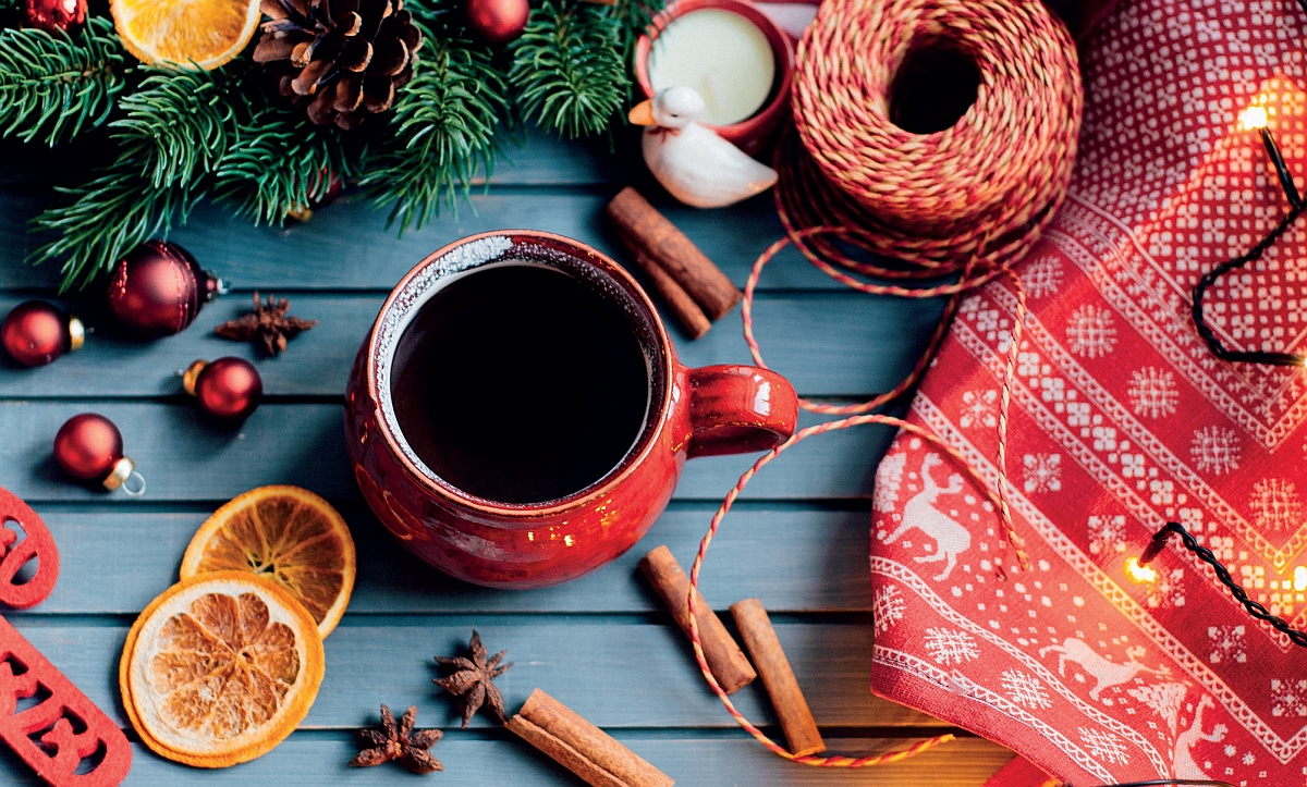 5 Sales-Boosting Christmas Display Ideas | Long Article | Speciality ...