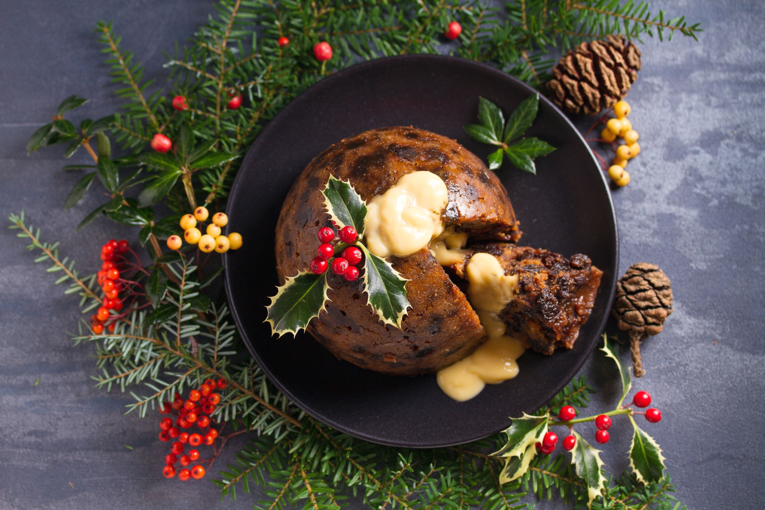 How to stock classic Christmas puddings and fruitcakes | Long Article ...
